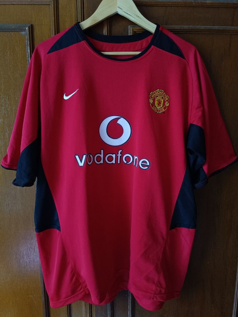 Vintage 2002 Manchester United Football Kit on Carousell