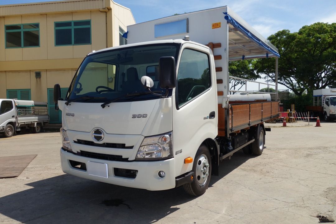 14ft LORRY RENTAL, Cars, Commercial Vehicles, Rentals on Carousell