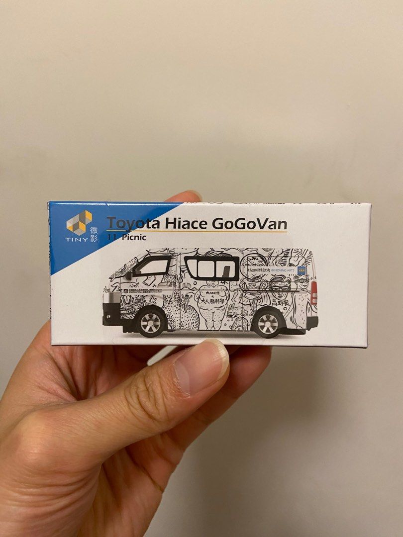 全新 迷你gogo van 模型車 Tiny 微影 Toyota Hiace GoGoVan, 興趣及遊戲, 玩具 & 遊戲類 - Carousell