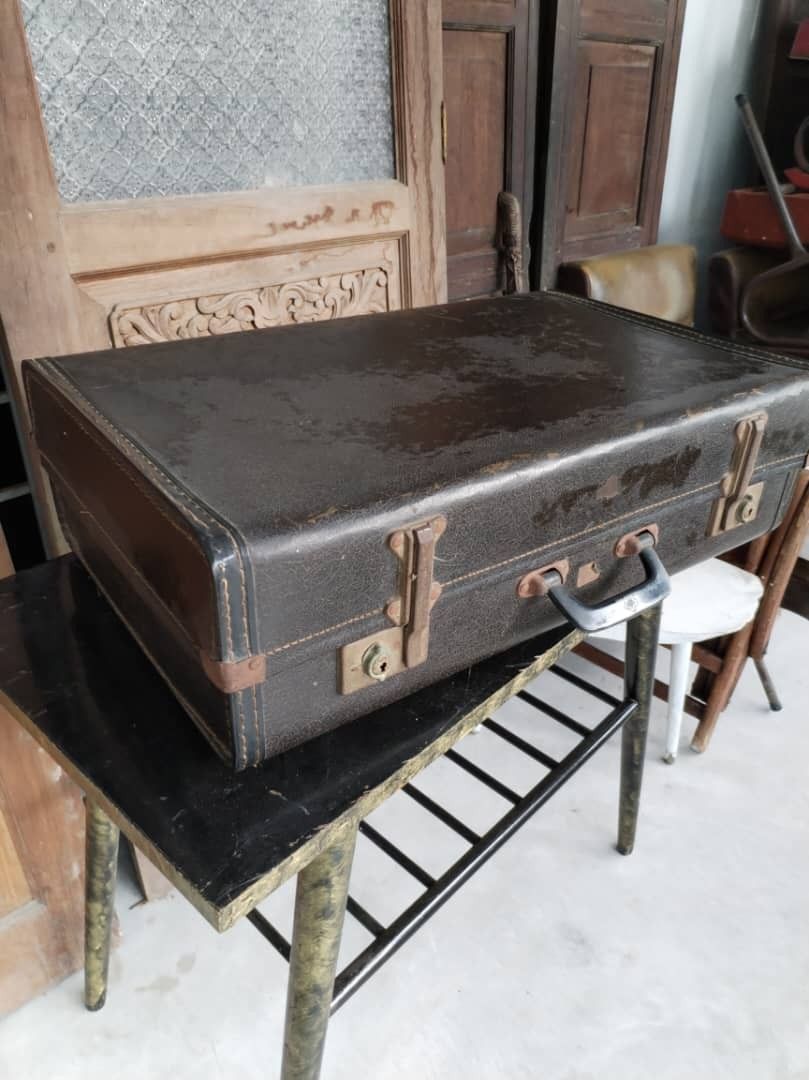 Beg lama antik, Hobbies & Toys, Collectibles & Memorabilia, Vintage ...