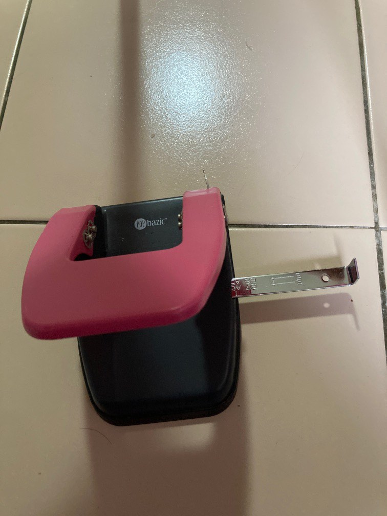 Big Hole Puncher, Hobbies & Toys, Stationery & Craft, Craft Supplies ...