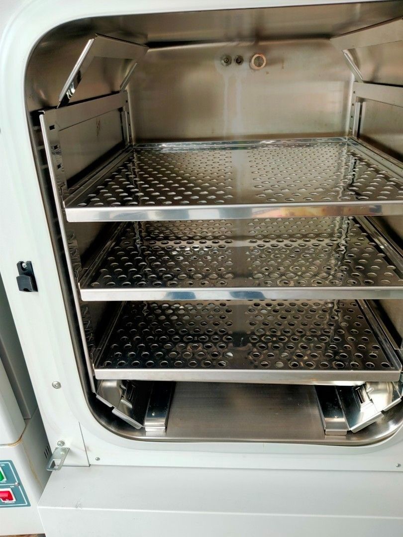 BIOFUGE Centrifuge,MRC Co2 incubator,BINDER Co2 incubator for sale ...