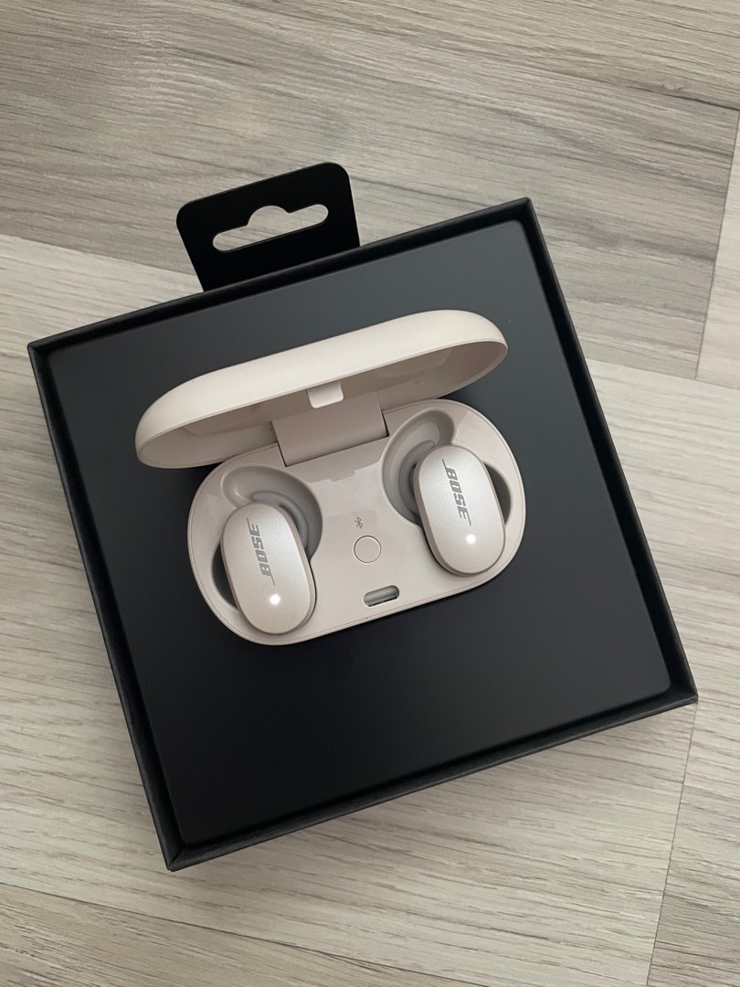 Bose quiet comfort 1 earbuds, Audio, Earphones on Carousell