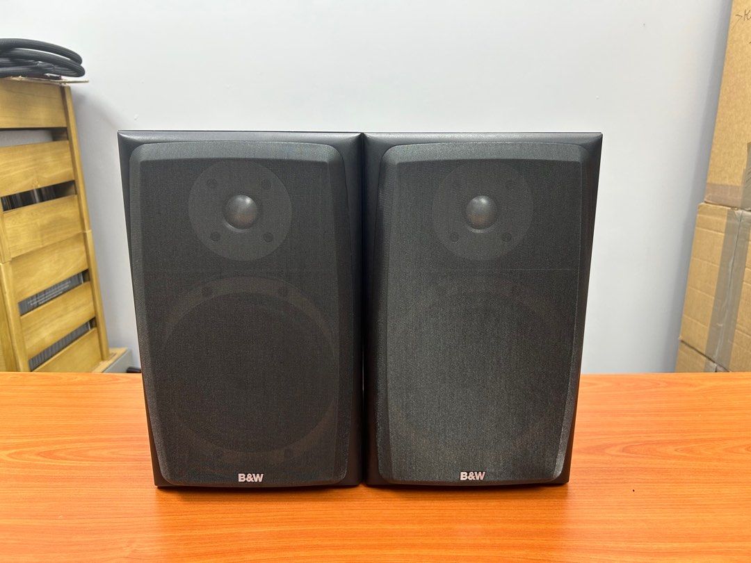 B&W DM303 Bookshelf Speakers, Audio, Soundbars, Speakers & Amplifiers ...