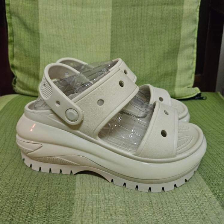 Crocs Mega Crush Sandal in Bone, Women's Fashion, Footwear, Slippers ...