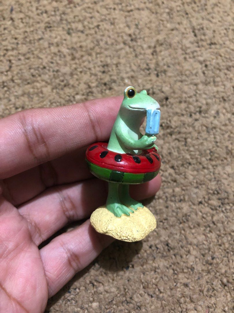 Cute ice cream frog desk figure on Carousell