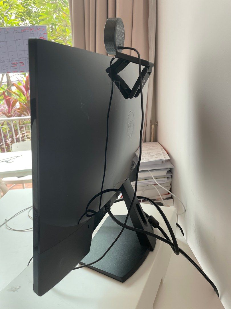 Dell SE2419HR 24" IPS Monitor, Computers & Tech, Desktops on Carousell