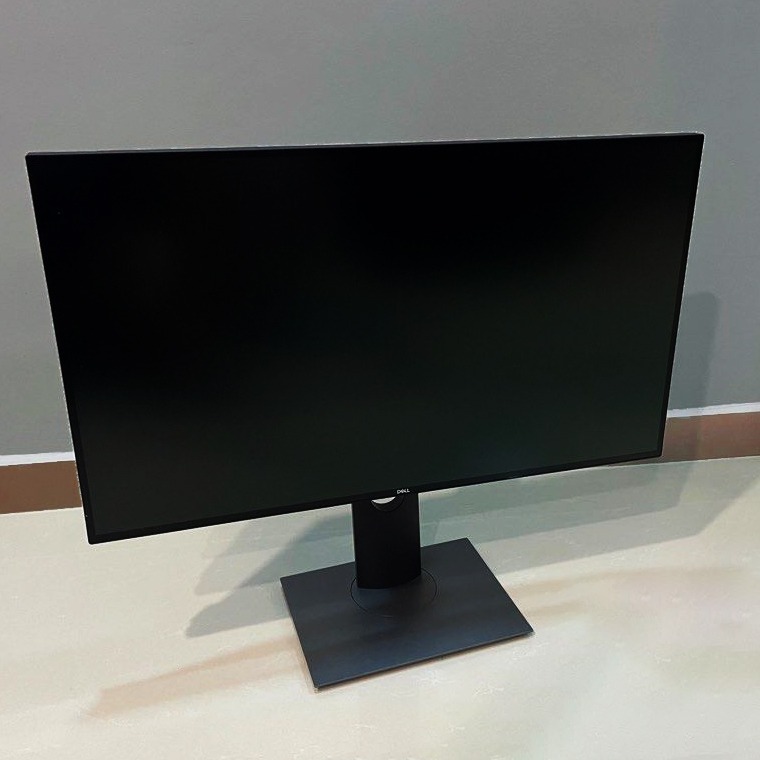 Dell UltraSharp U2720Q 27 Inch 4K UHD (3840 x 2160) LED Backlit LCD IPS ...