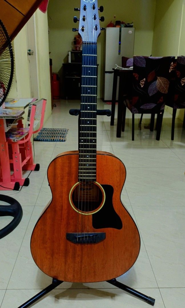 DnD Django jr. 36 inches, Hobbies & Toys, Music & Media, Musical ...