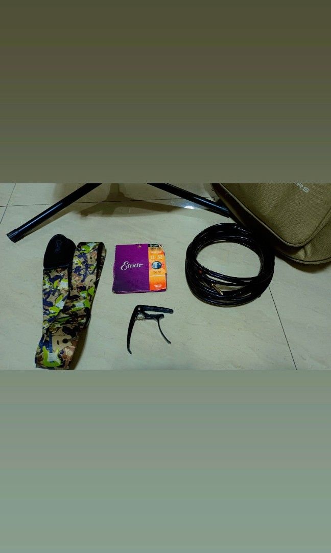 DnD Django jr. 36 inches, Hobbies & Toys, Music & Media, Musical ...