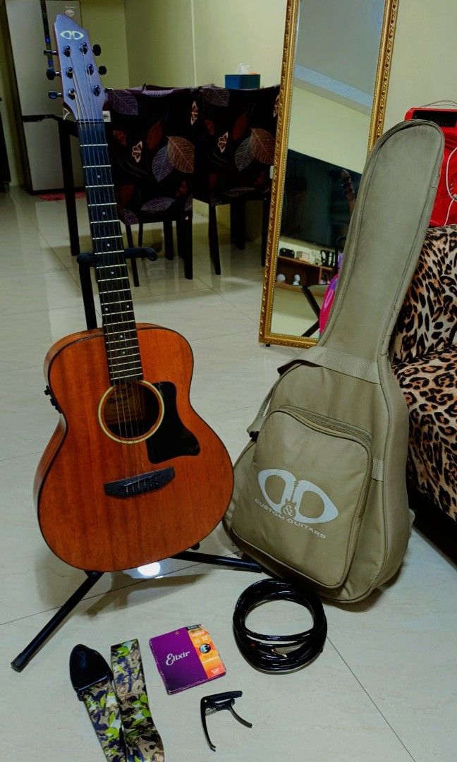 DnD Django jr. 36 inches, Hobbies & Toys, Music & Media, Musical ...