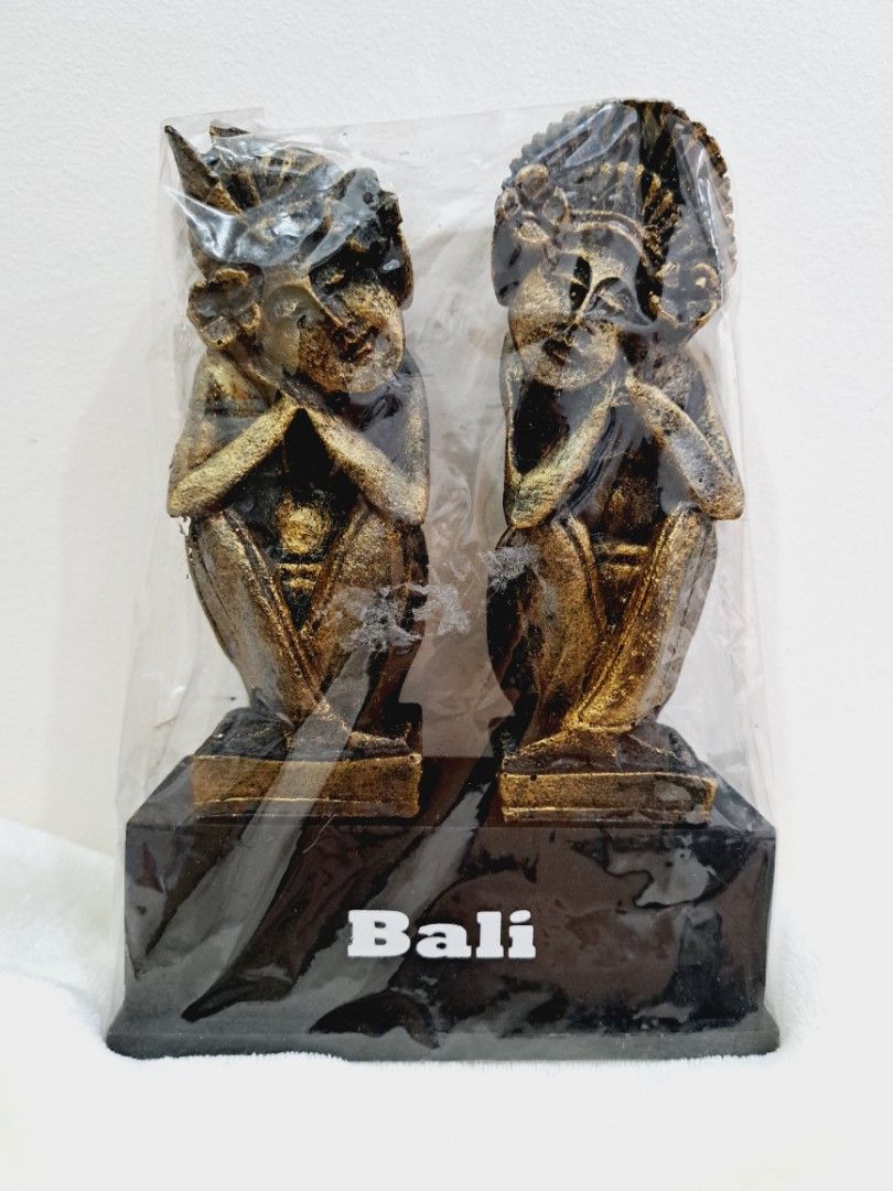 Gift Twins / Couple statue from Bali, Hobbies & Toys, Memorabilia ...
