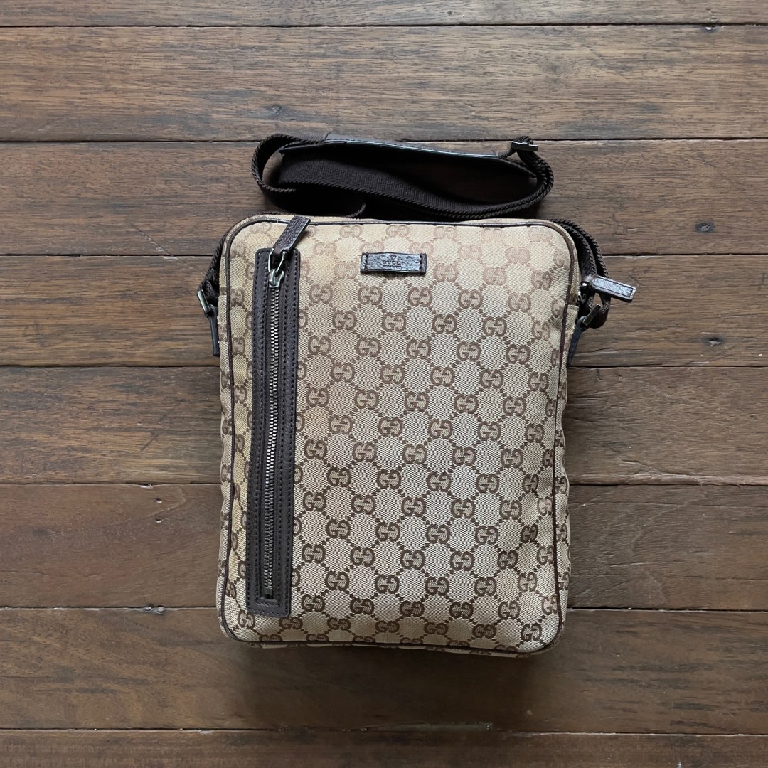 Gucci GG Supreme Vertical Canvas Crossbody, Men's Fashion, Bags, Sling ...