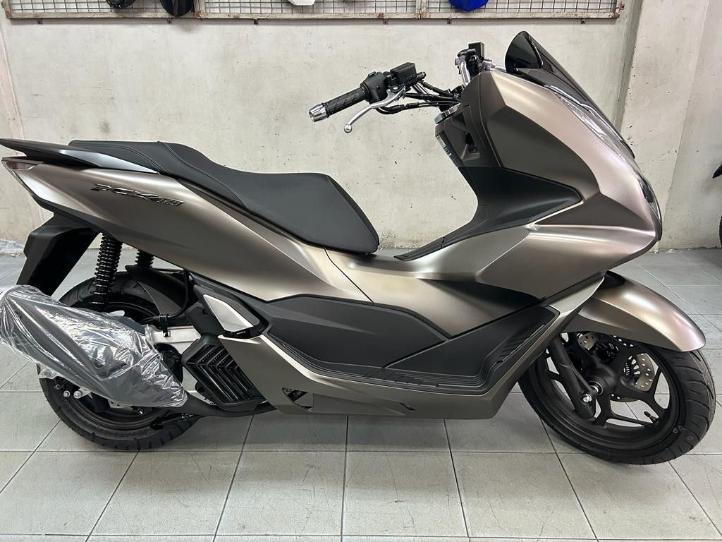 Honda PCX 160, Motorcycles, Motorcycles for Sale, Class 2B on Carousell