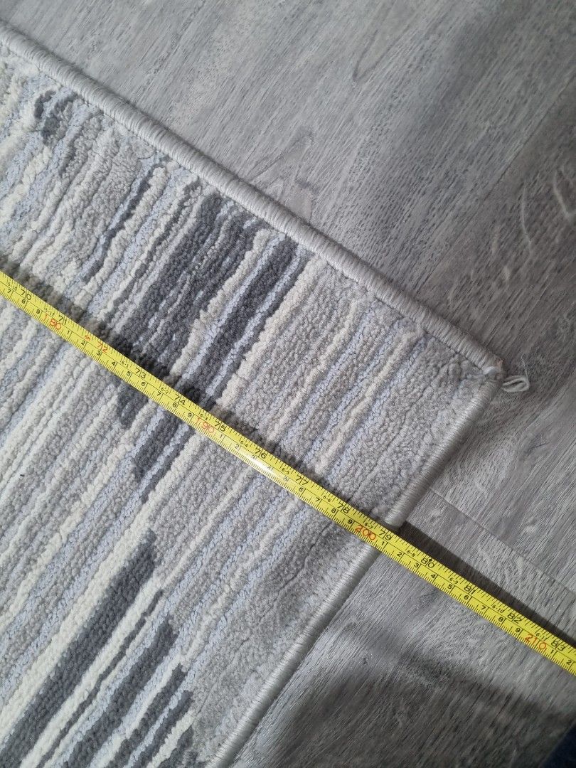 Hooga carpet, Furniture & Home Living, Home Decor, Carpets, Mats ...