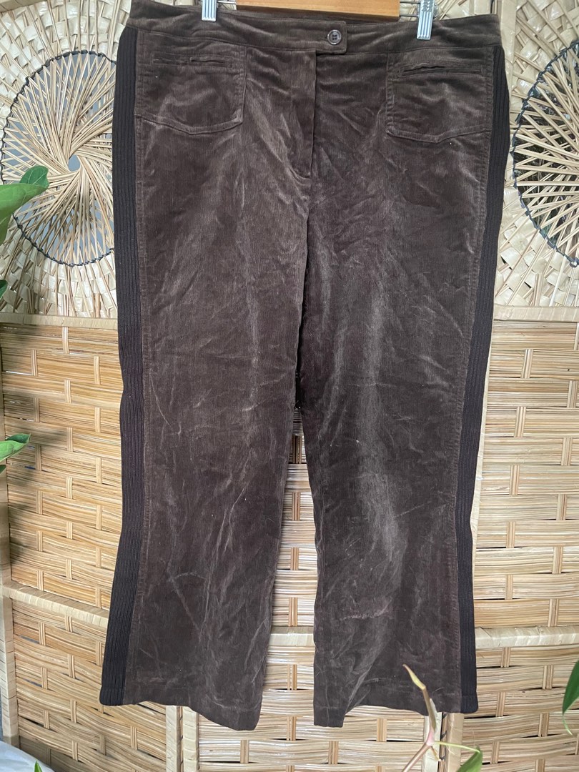 Junko Collective Brown Corduroy Cropped Pants on Carousell