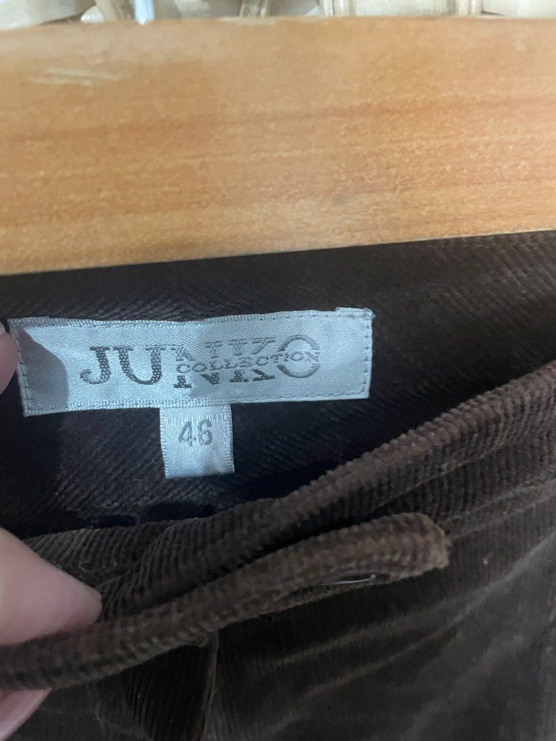 Junko Collective Brown Corduroy Cropped Pants on Carousell