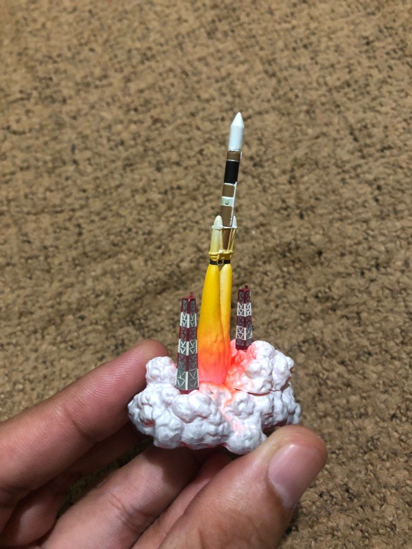 Kobayo mini diorama space rocket launch figure on Carousell