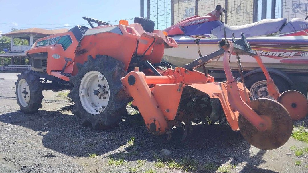 KUBOTA BULLACE XB1 TRACTOR, Commercial & Industrial, Industrial ...