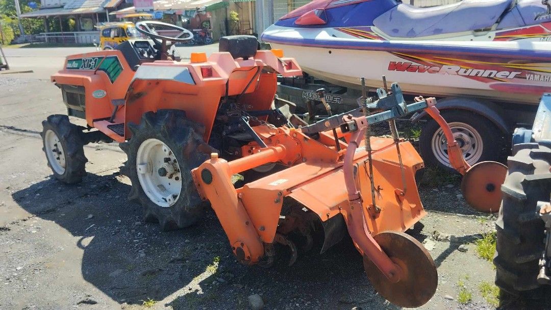 KUBOTA BULLACE XB1 TRACTOR, Commercial & Industrial, Industrial ...