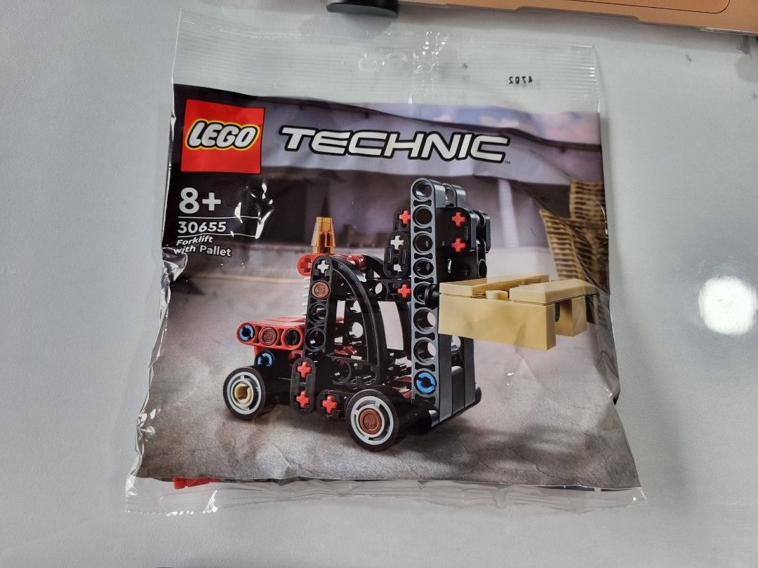 Lego Forklift with Pallet 30655, Hobbies & Toys, Toys & Games on Carousell