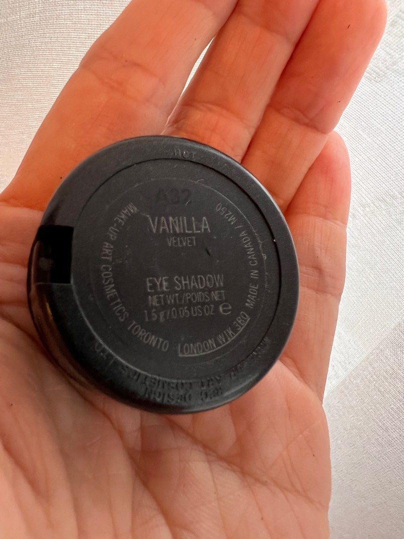 Mac Eyeshadow - Vanilla, Beauty & Personal Care, Face, Makeup on Carousell