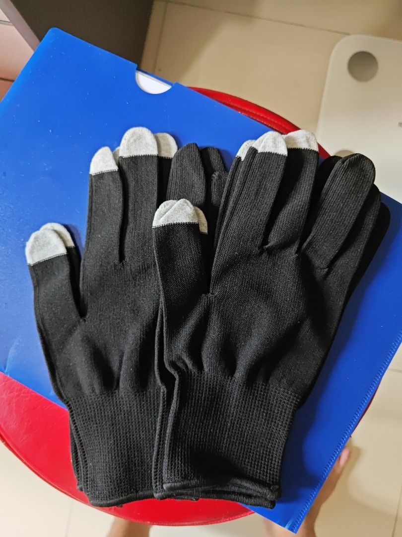 Maimai gloves, Hobbies & Toys, Toys & Games on Carousell