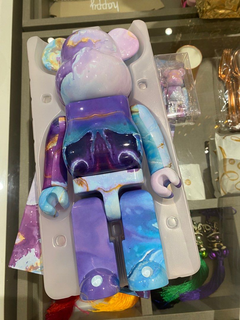 Medicom bearbrick marble 400% + 100%, Hobbies & Toys, Collectibles ...