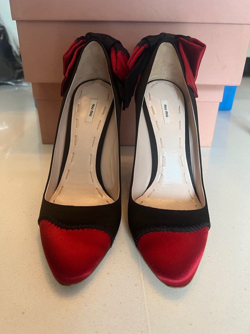 Miu Miu Brand New Satin Ribbons Heels, 名牌, 鞋及波鞋 - Carousell