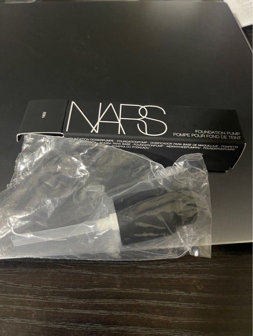 Nars Foundation Pump, Beauty & Personal Care, Face, Makeup on Carousell