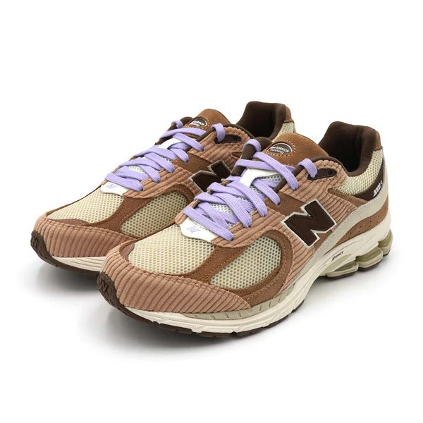New Balance 2002R Ssense exclusive Corduroy 2022 Beige/Brown M2002RSS, 女裝, 鞋, 波鞋 - Carousell