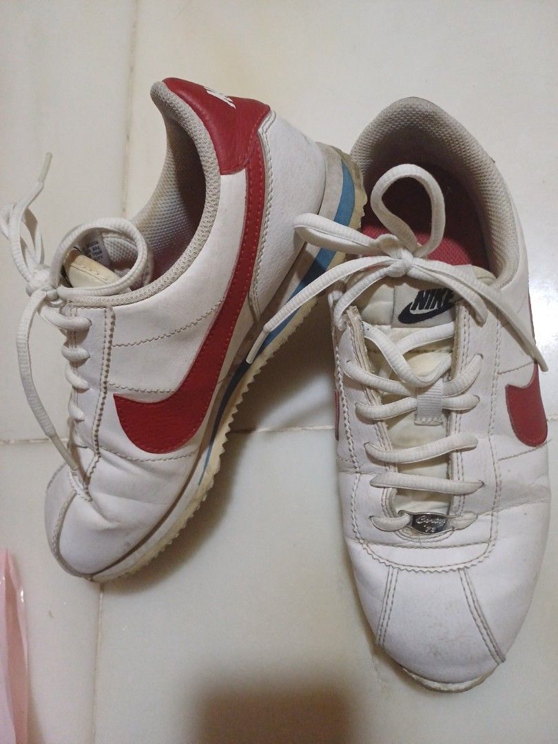 Nike cortes woman shoe, Women's Fashion, Footwear, Sneakers on Carousell