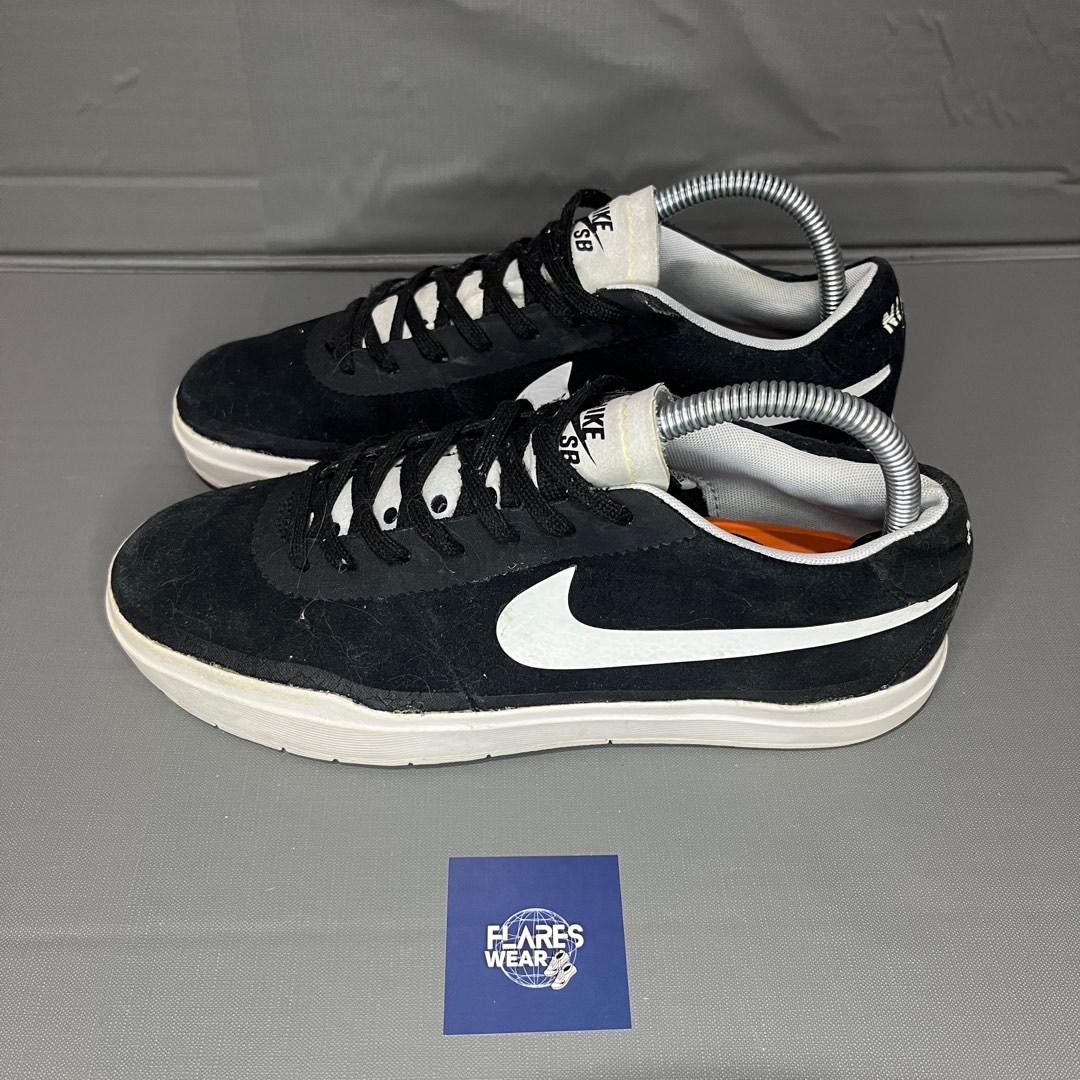 N!KE SB LOW, Fesyen Pria, Sepatu , Sneakers di Carousell