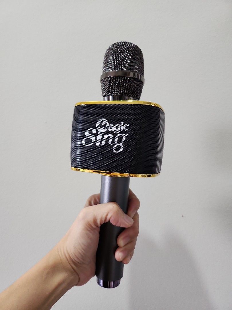 Original magic sing bluetooth microphone on Carousell