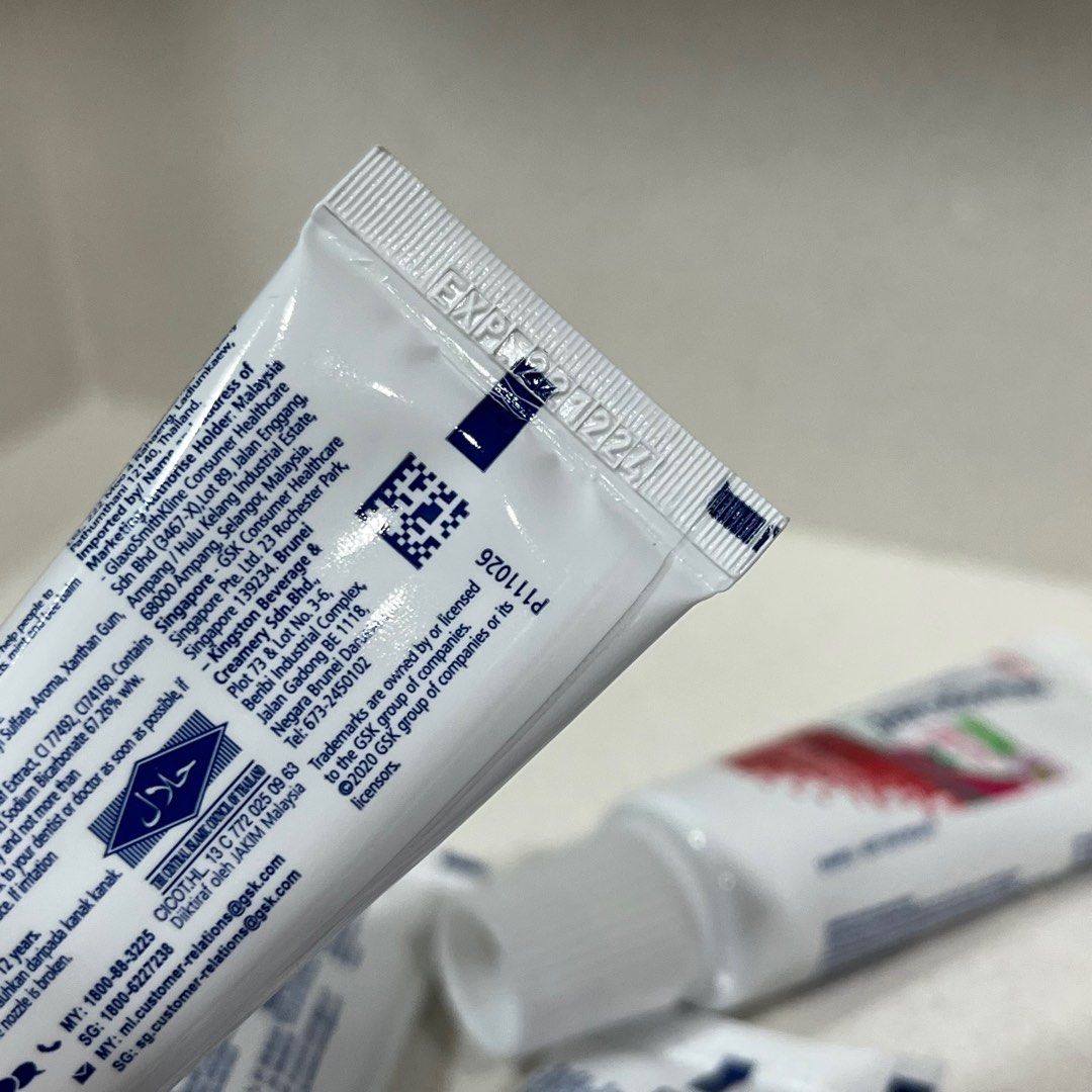 Parodontax Sample Toothpaste x7, Beauty & Personal Care, Oral Care on ...