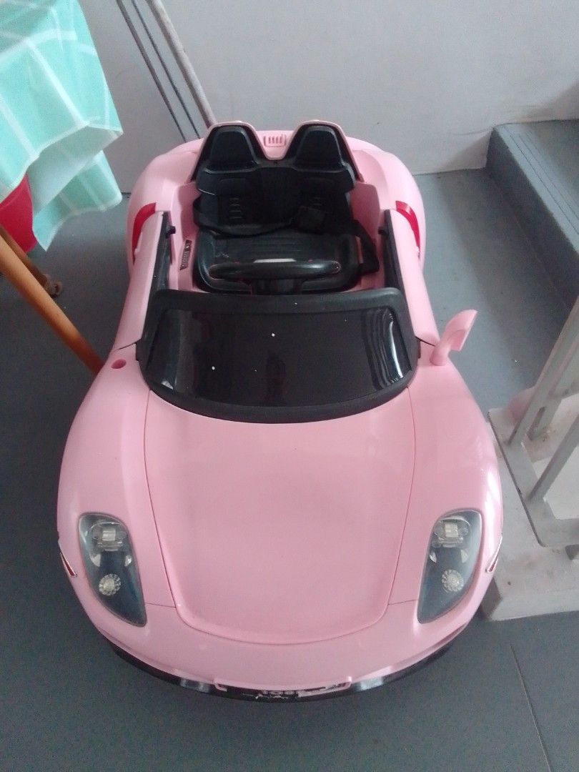 Pink baby car(no trades), Babies & Kids, Infant Playtime on Carousell