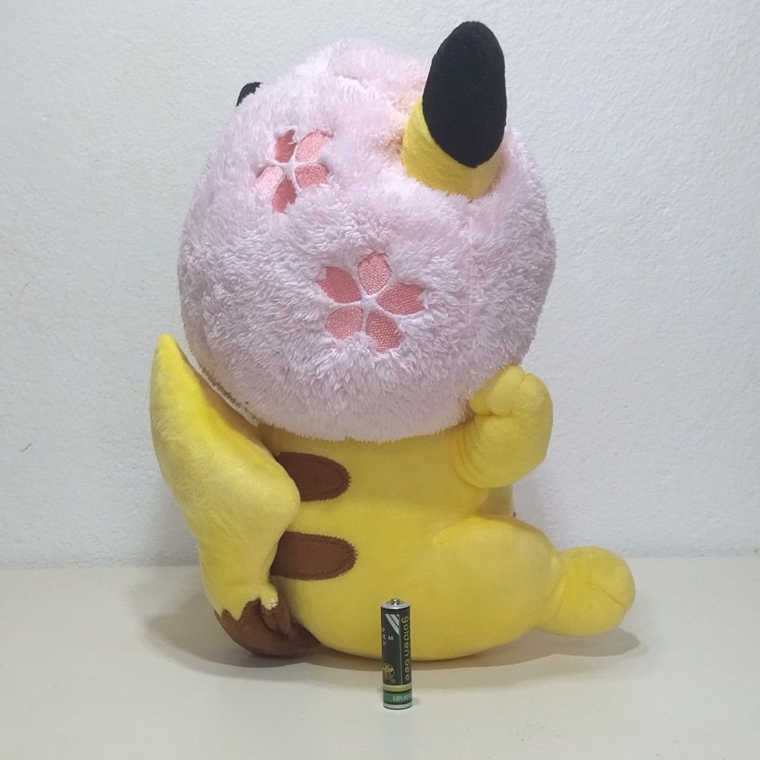 Pokemon Center : Afro Sakura Pikachu, Hobbies & Toys, Collectibles ...
