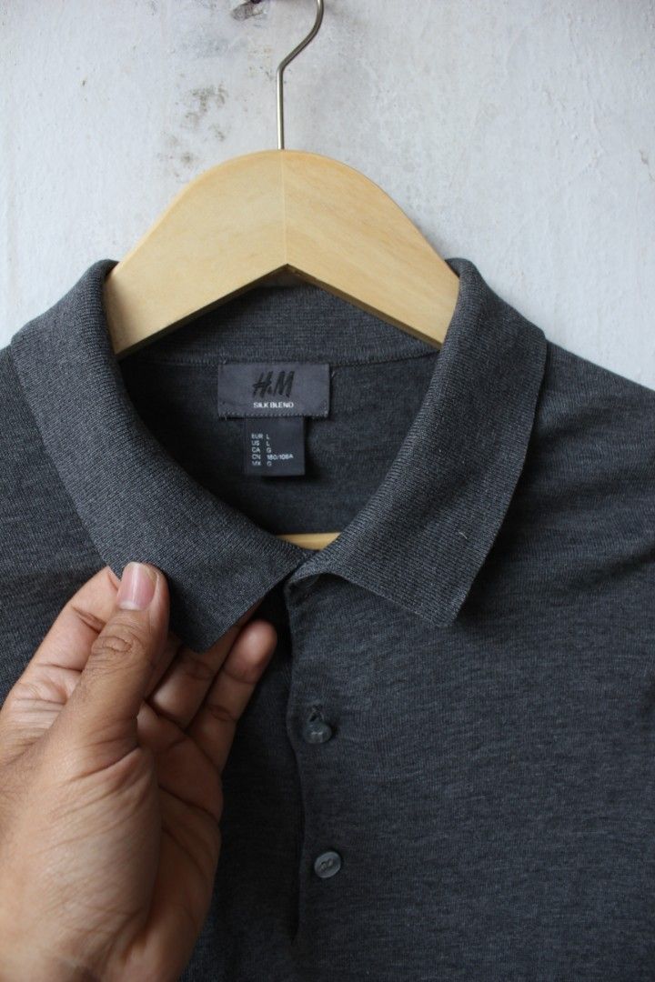 Polo h&m abu abu tg hnm zara uniqlo, Fesyen Pria, Pakaian , Atasan di Carousell