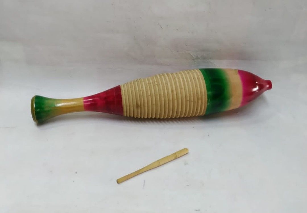 Rhythm Band Traditional Wood Guiro with Scratcher, Hobbies & Toys ...