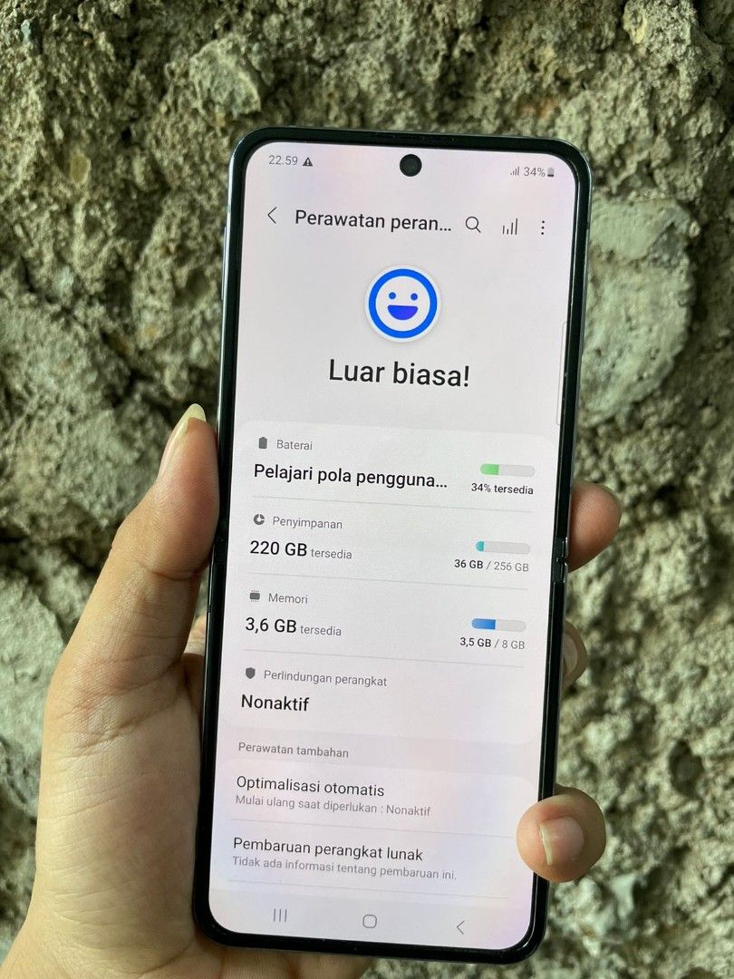 Samsung Z flip 4 256gb Biru, Telepon Seluler & Tablet, Ponsel Android ...