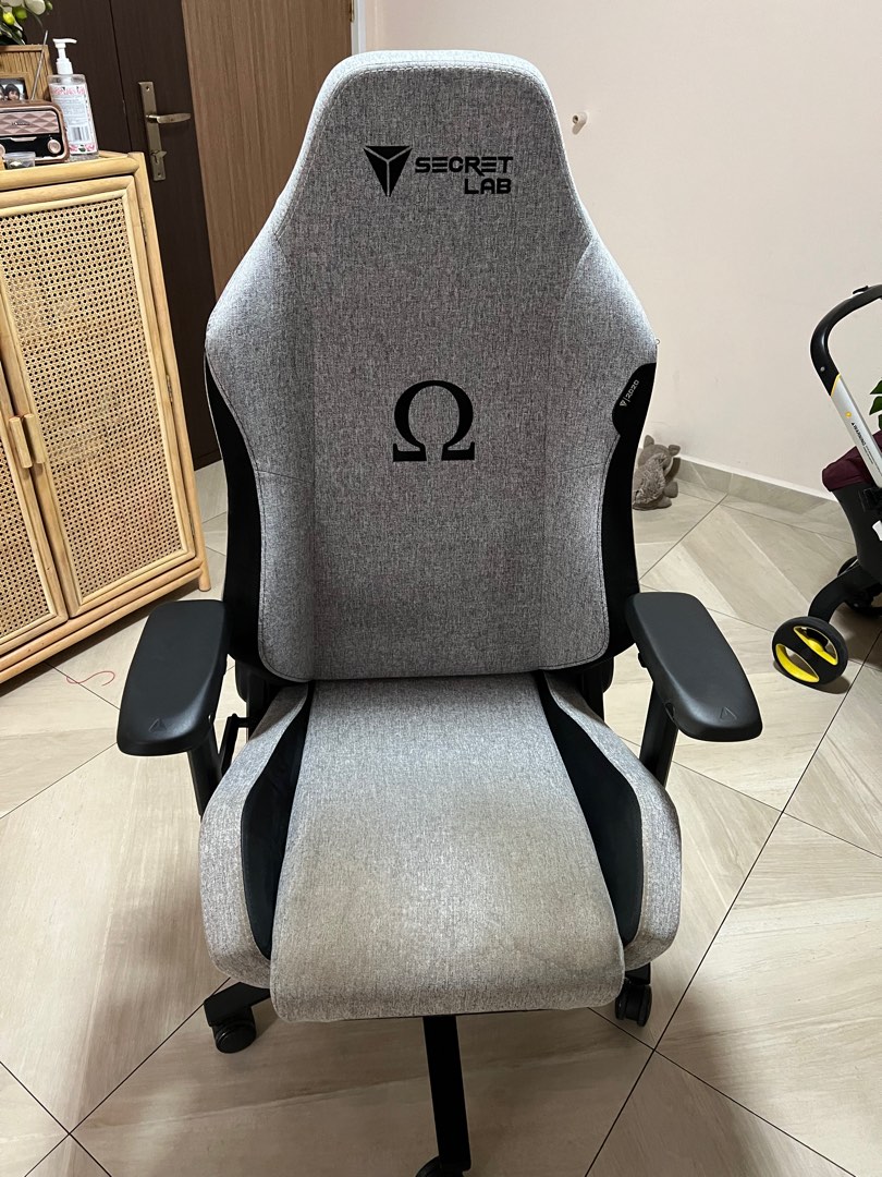 Secretlab Omega 2020 Cookies and Cream, Furniture & Home Living ...