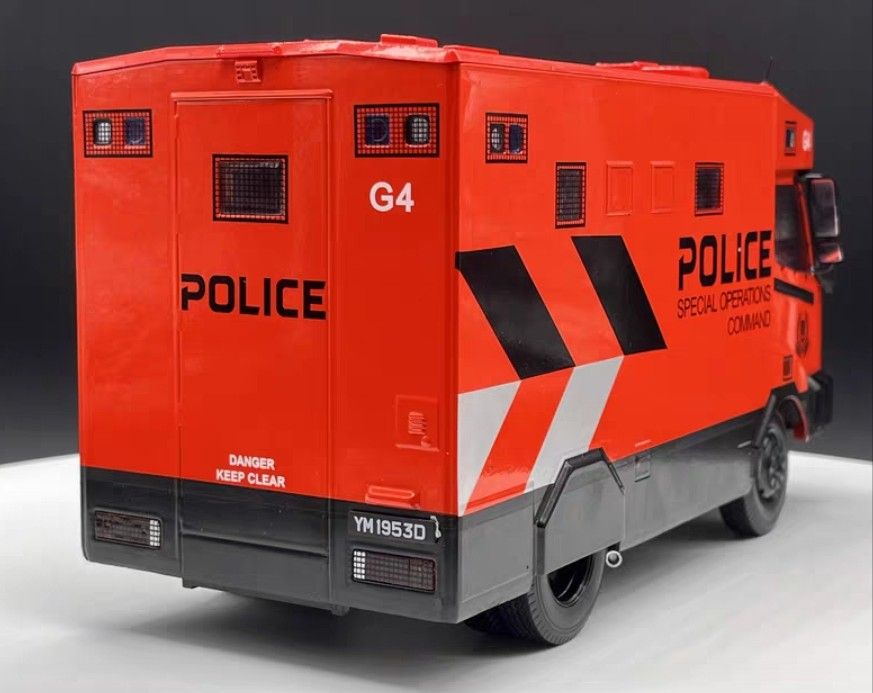 Singapore Police Force SPF Special Operations Command SOC vehicle 1/24 ...
