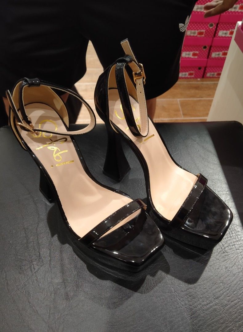 SO FAB PLATFORM HEELS on Carousell