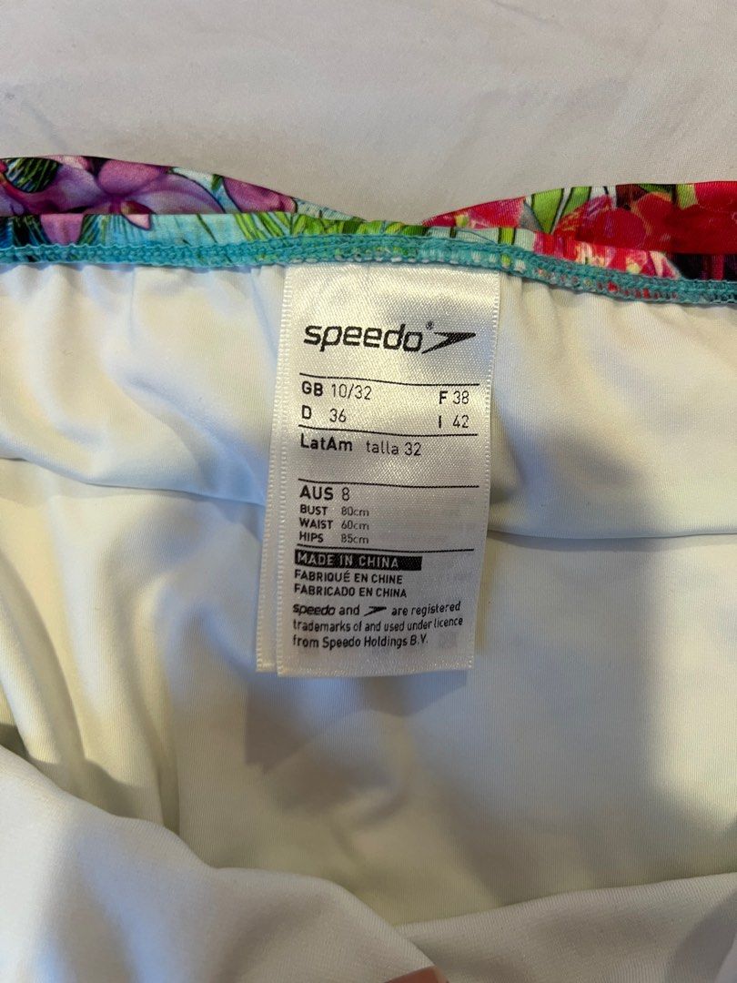 Speedo Bikini Floral, Women's Fashion, Swimwear, Bikinis & Swimsuits on ...