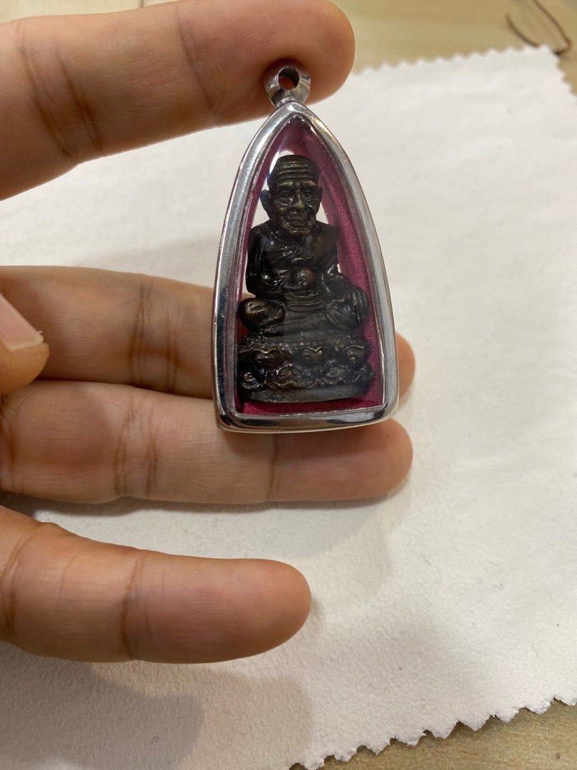 Thai amulet - lp thuad c/w kring wat changhai, Hobbies & Toys ...