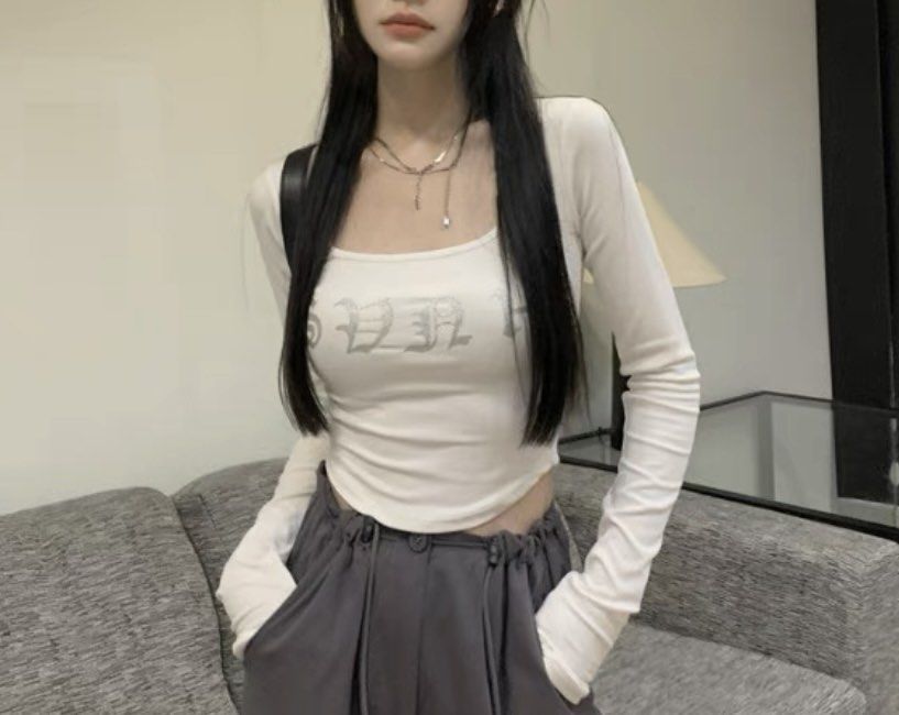 U shape Y2K crop top, Women's Fashion, Tops, Other Tops on Carousell