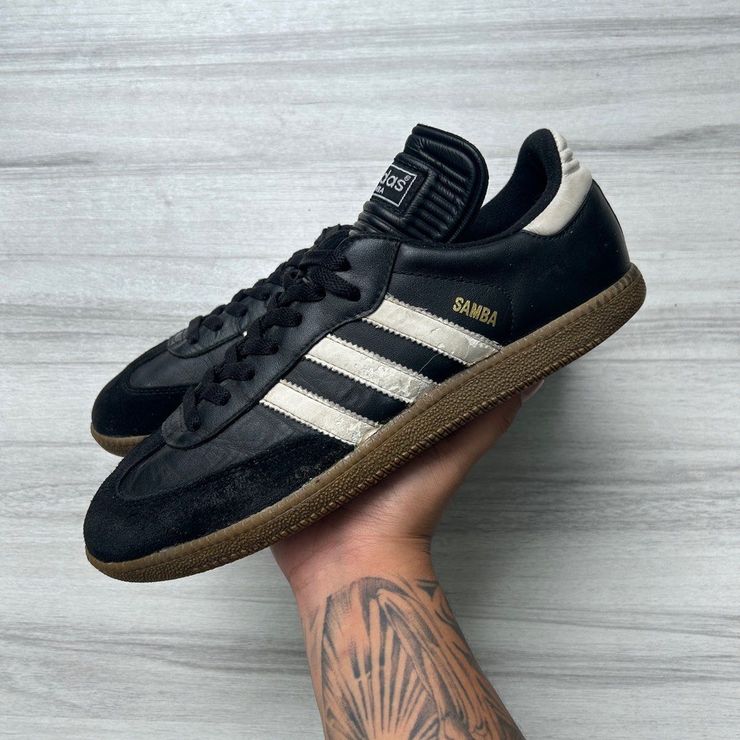Vintage Adidas Samba Classic (9 MENS) on Carousell