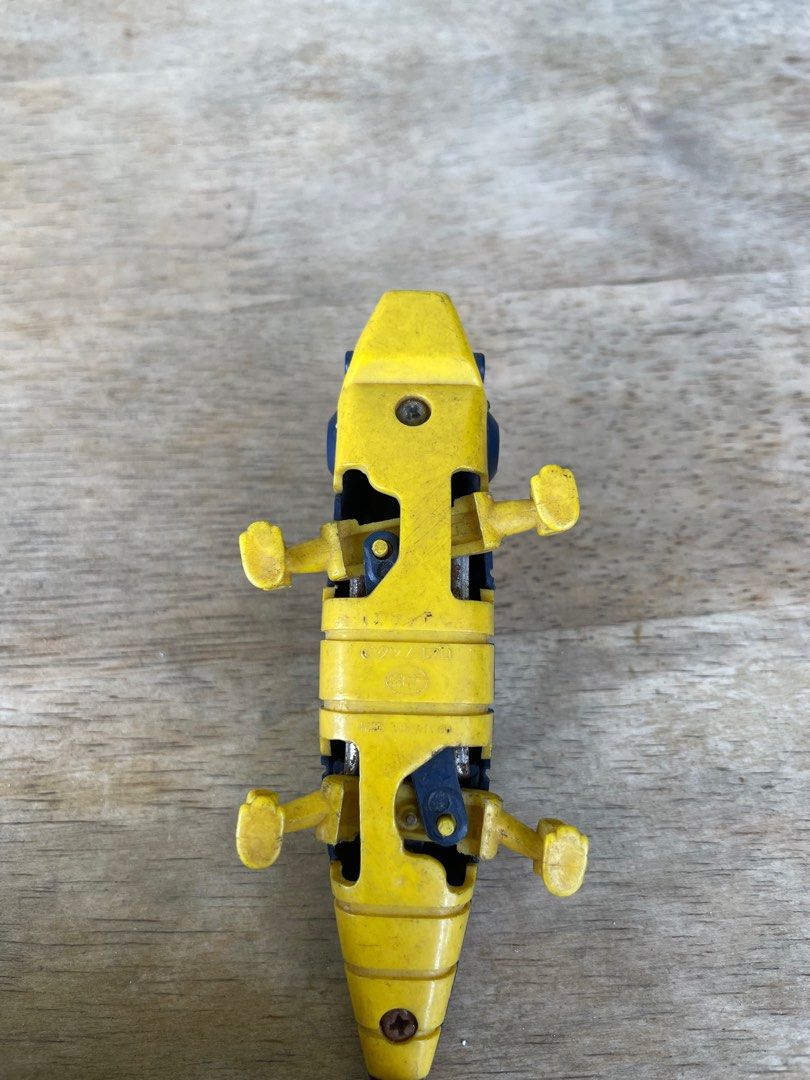 Vintage Blue and Yellow Lizard Wind-Up Toy on Carousell