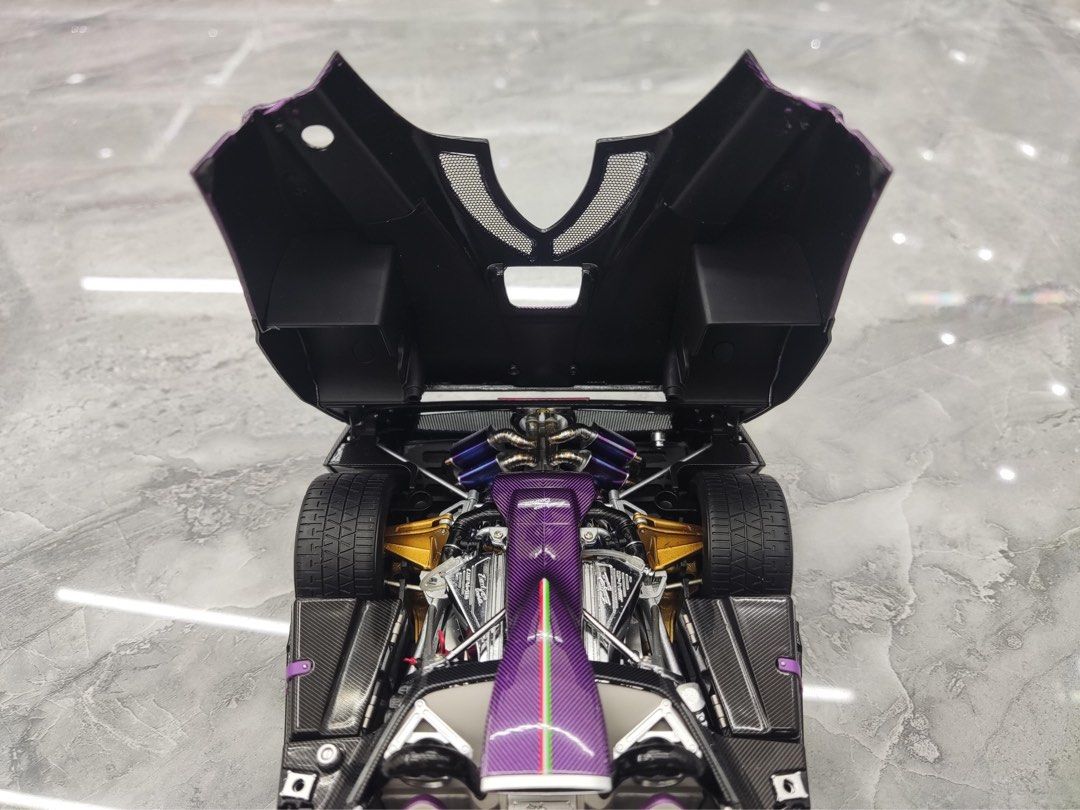 1:18 Pagani Zonda, Hobbies & Toys, Toys & Games on Carousell