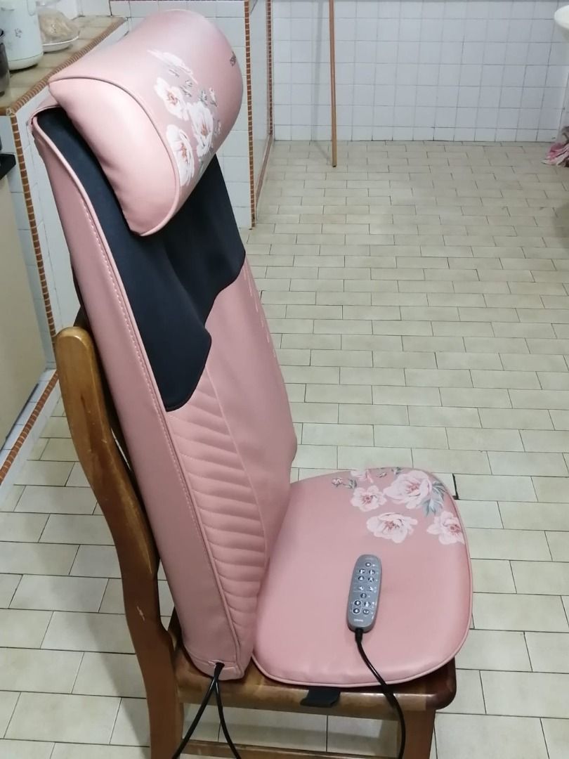 ( Almost in New ) OSIM uJolly Massage Chair ( with Original Cartoon Box ...
